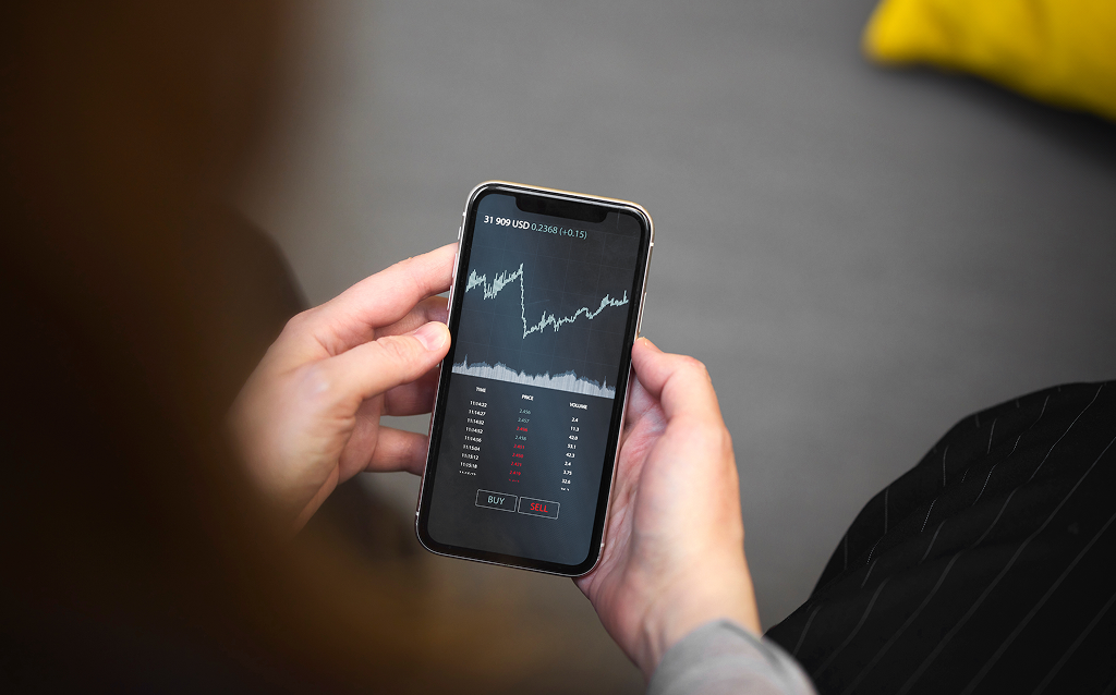 CDB Ou Tesouro Selic: Qual O Melhor Para Investir? | Blog C6 Bank